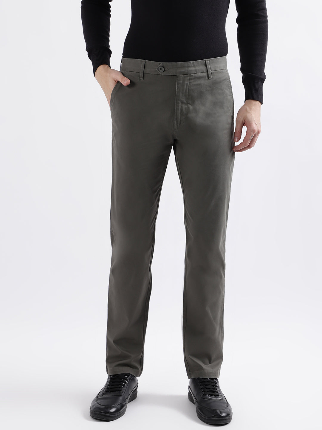 Shop Iconic Men Green Solid Slim Fit Mid-Rise Trouser Online – Iconic India