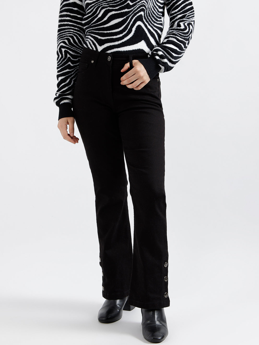 Shop Elle Women Solid Flared Jeans Online – Iconic India